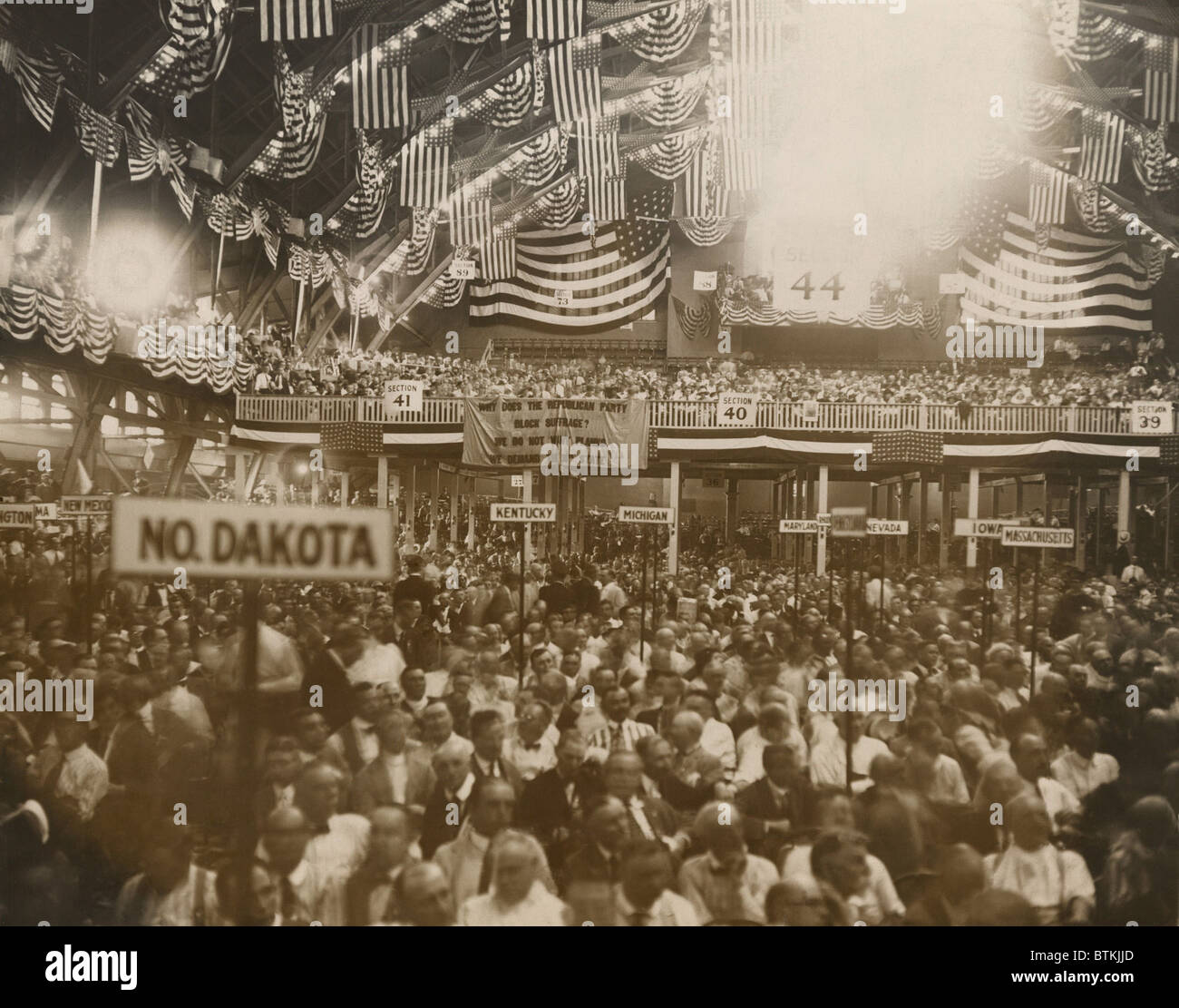 1920s party chicago hi-res stock photography and images - Alamy