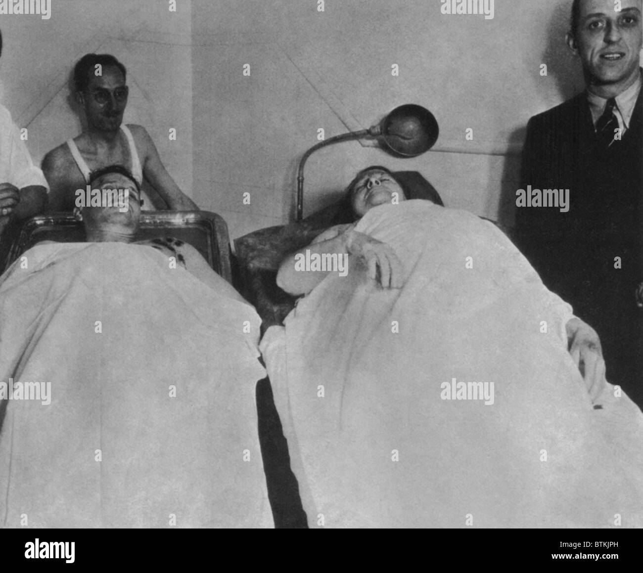 The bodies of Freddie and Ma Barker in the Oklawaha, Florida morgue ...