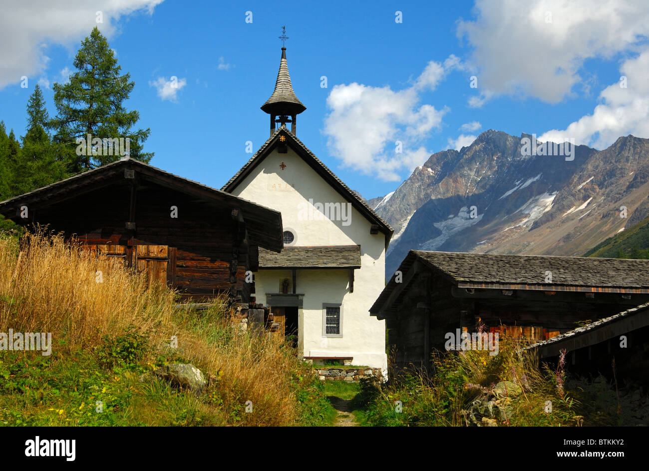 Chapels exteriors hi-res stock photography and images - Alamy