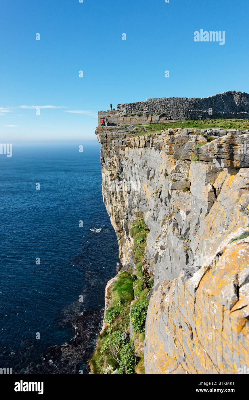 Dun aengus ring fort hi-res stock photography and images - Alamy