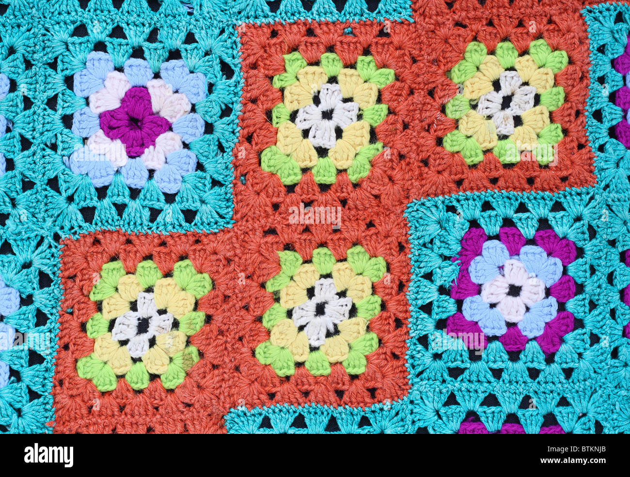 Interlacing yarn hi-res stock photography and images - Alamy