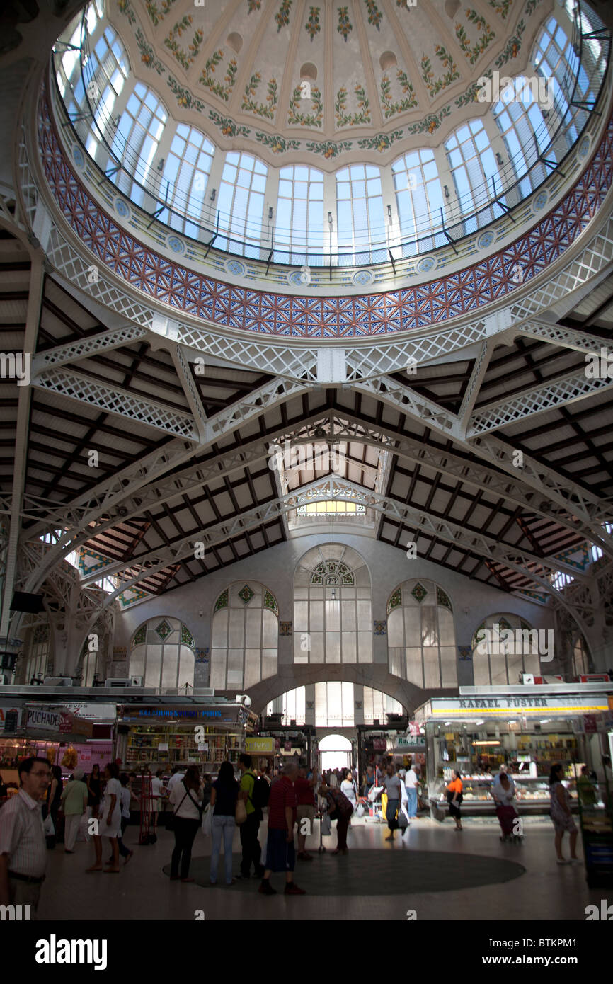 Mercado central roof hi-res stock photography and images - Alamy