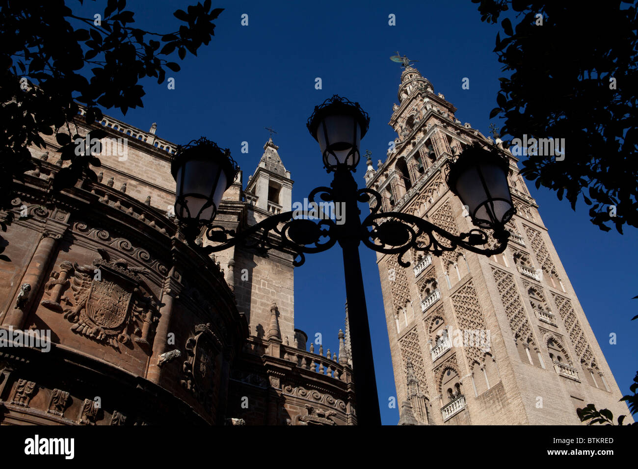 Sevilla tower hi-res stock photography and images - Alamy