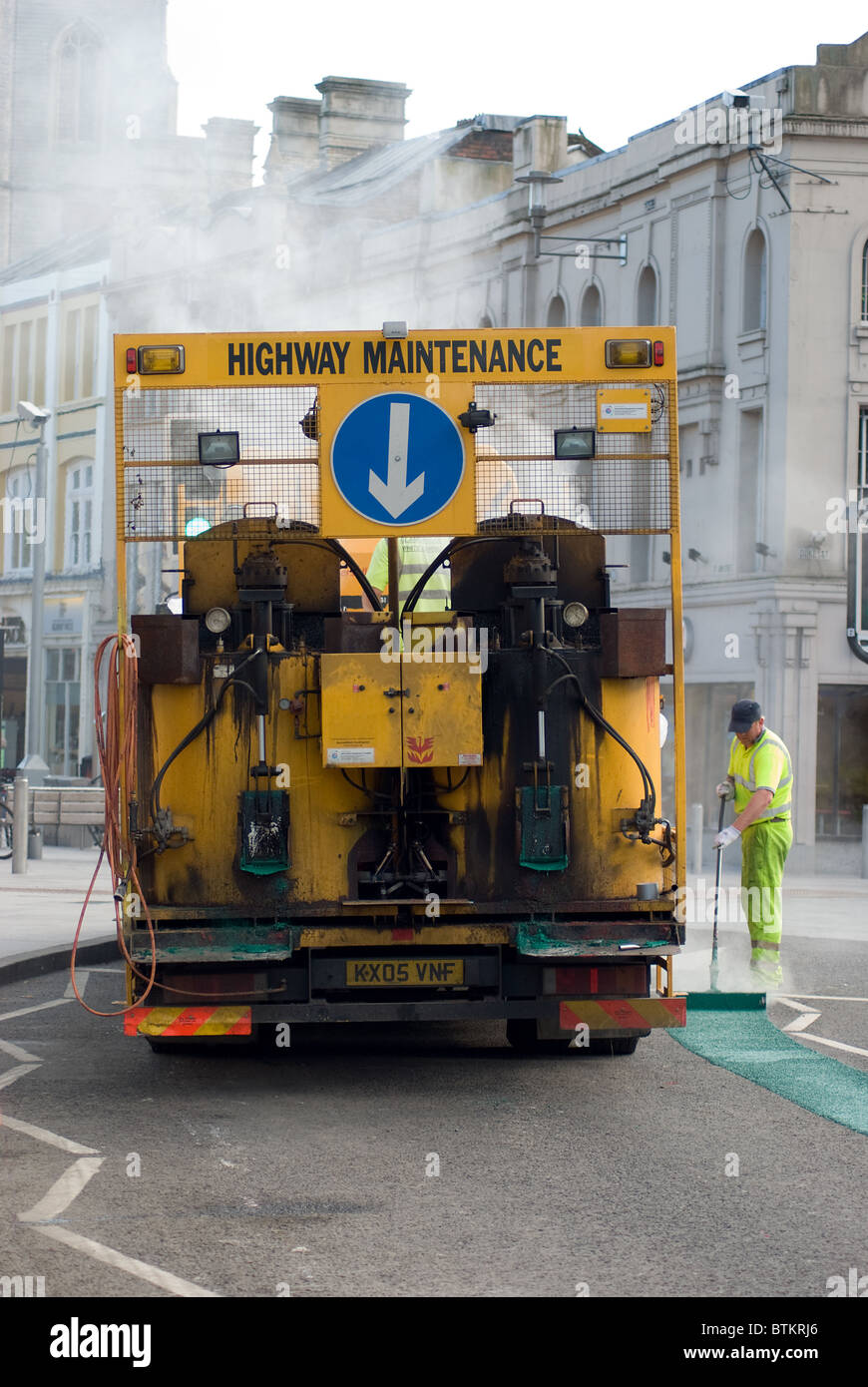 Highways maintenance man hi-res stock photography and images - Alamy