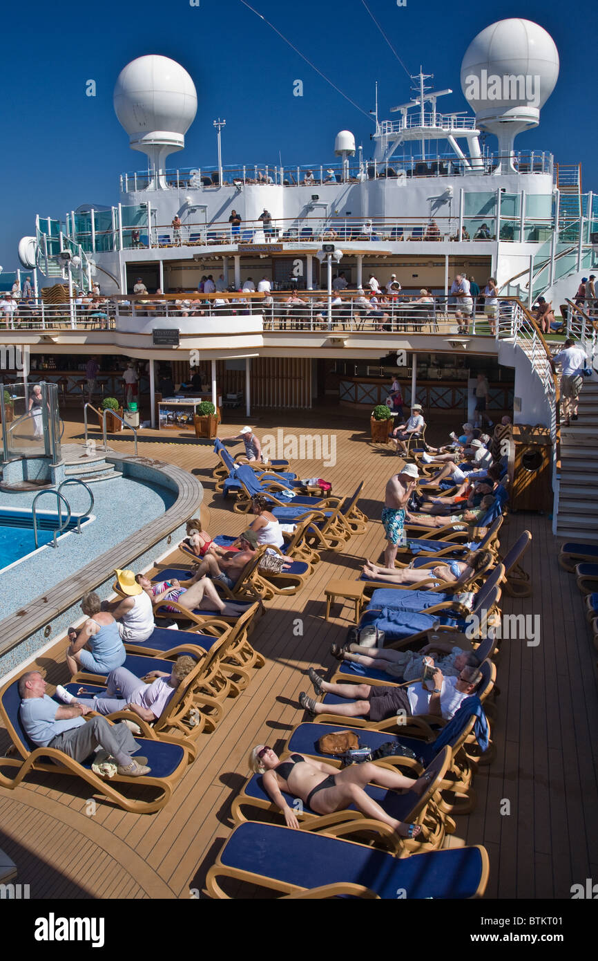 P and O P & O Cruise Ship Azura passengers deck decks Stock Photo - Alamy