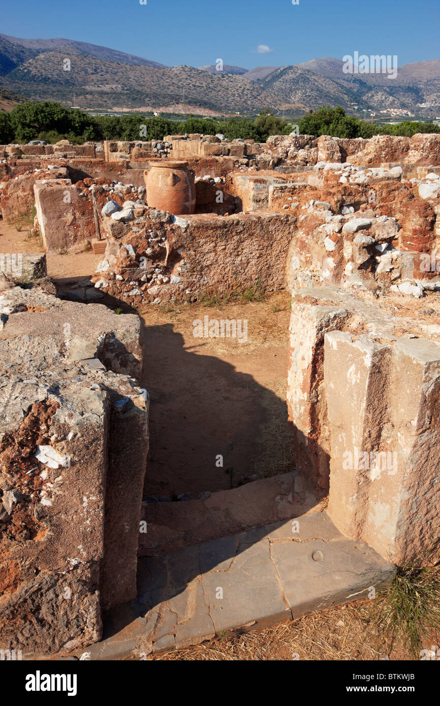 Malia minoan palace hi-res stock photography and images - Alamy
