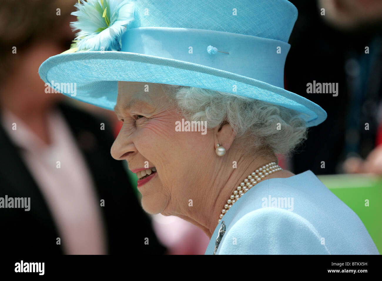 Her Royal Highness Queen Elizabeth II arrives at the Canadian Museum of ...