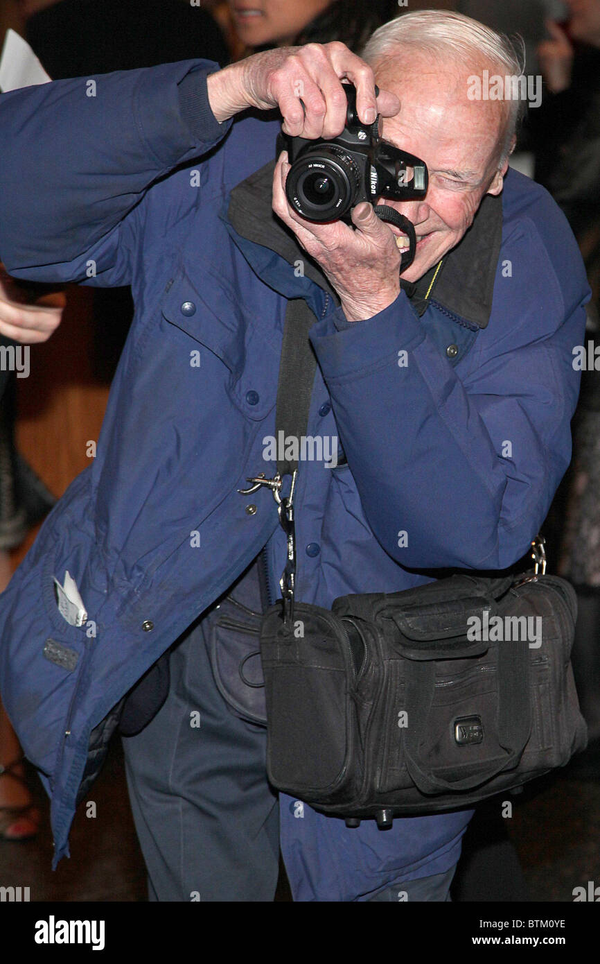 Bill cunningham hi-res stock photography and images - Alamy