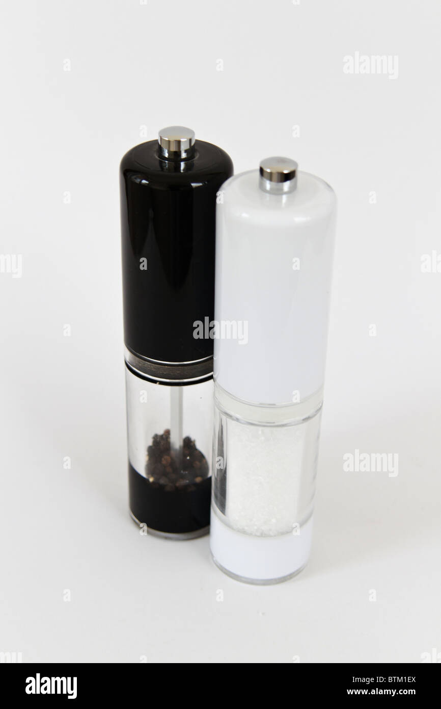 Salt and pepper shakers Stock Photo - Alamy