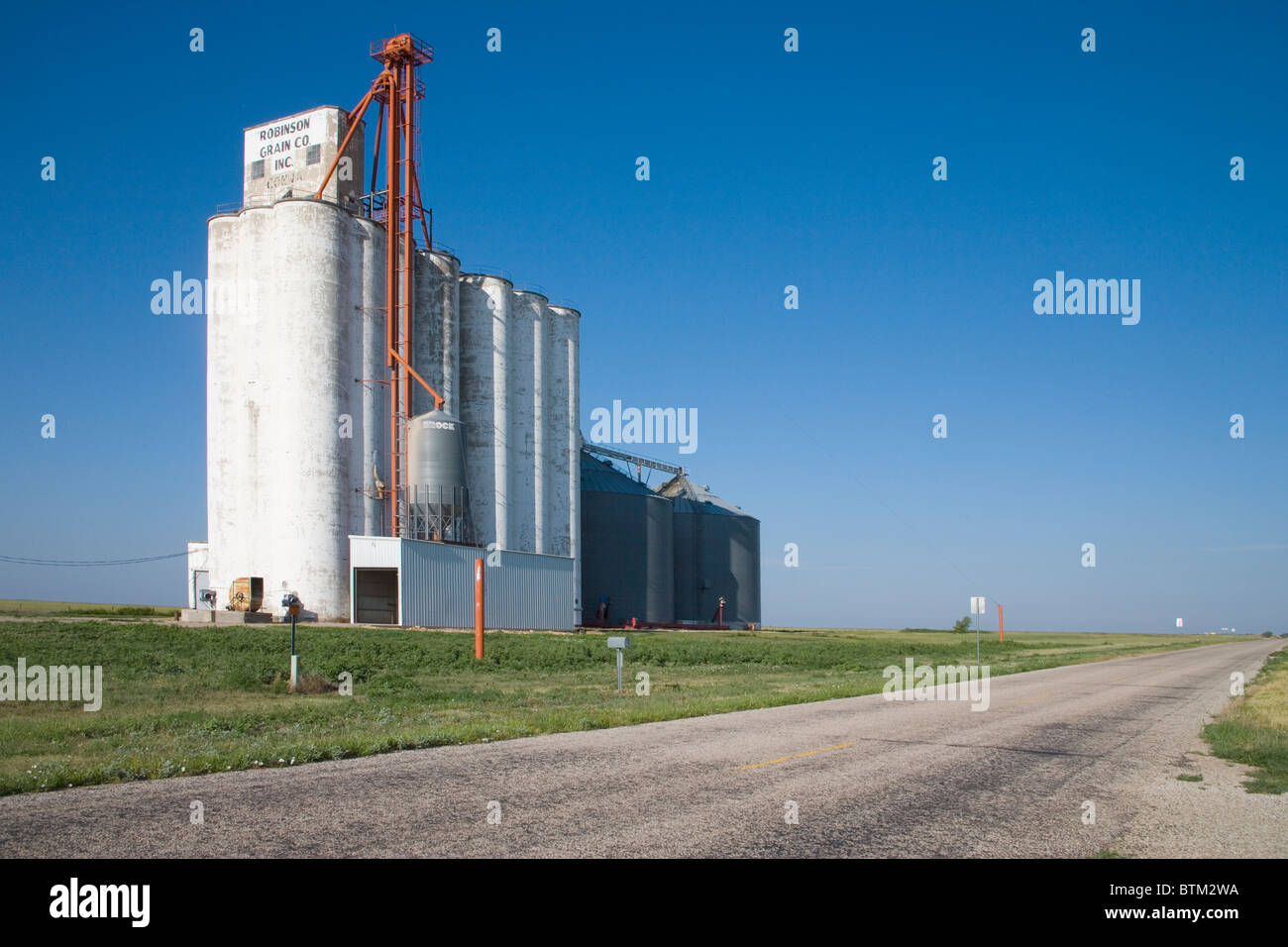 the huge grain silo conway texas along route 66 Stock Photo - Alamy