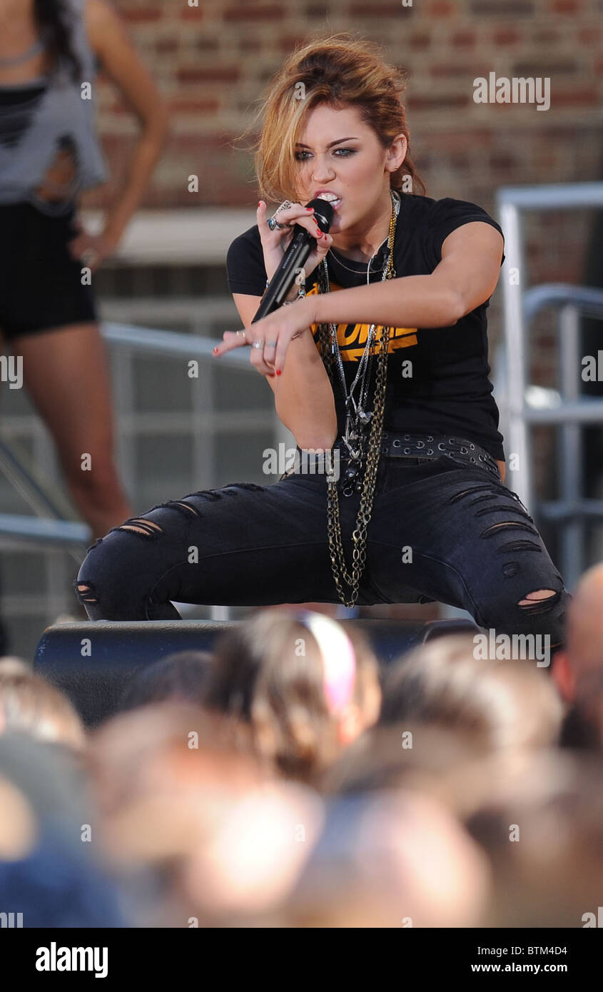 Good Morning America GMA Summer Concert Series with Miley Cyrus Stock ...