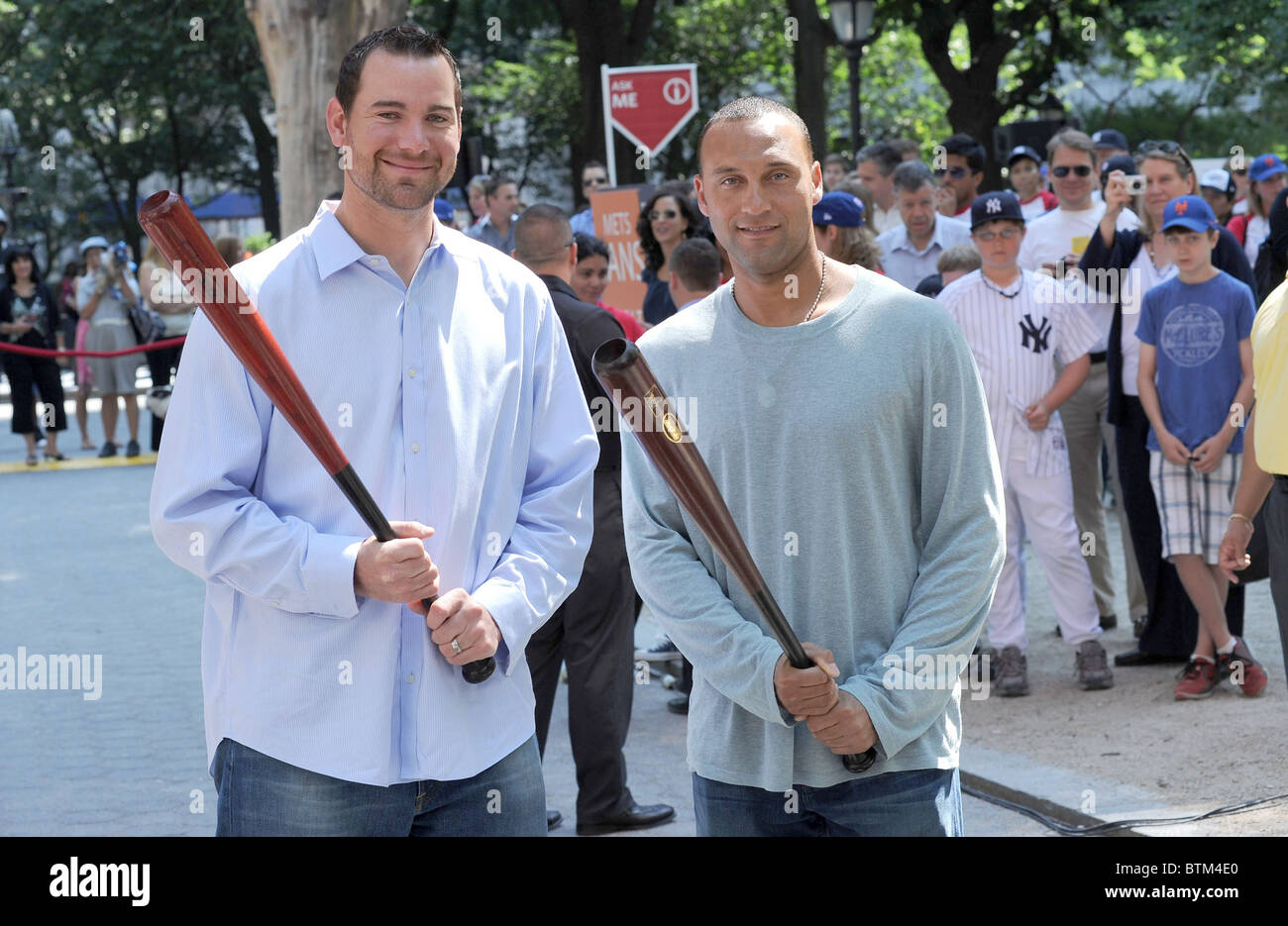 THE DELTA DUGOUT Celebrates Yankees vs. Mets Baseball Game Stock Photo ...