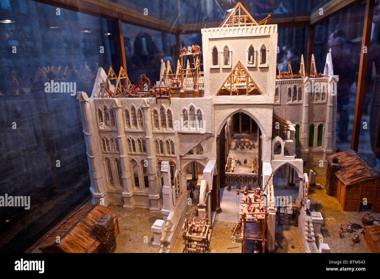Model of Salisbury Cathedral being constructed Stock Photo - Alamy