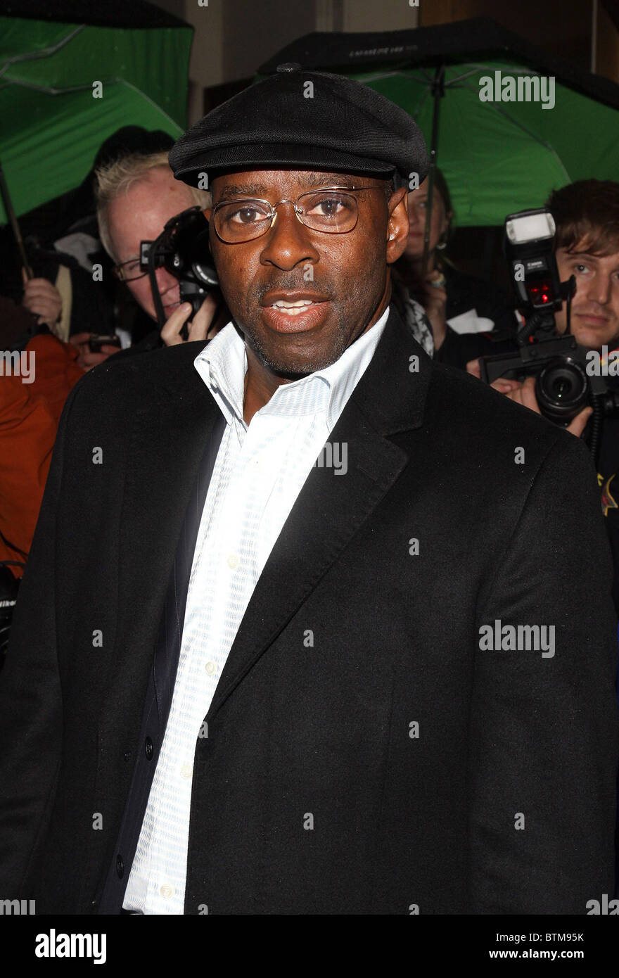 FENCES Opening Night on Broadway Stock Photo - Alamy