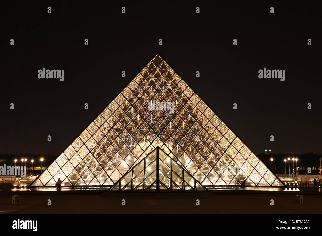 Glass structure andy bone hi-res stock photography and images - Alamy