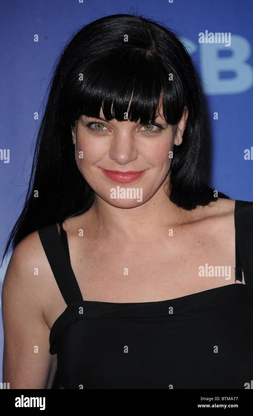 CBS Television Network Upfronts Stock Photo - Alamy