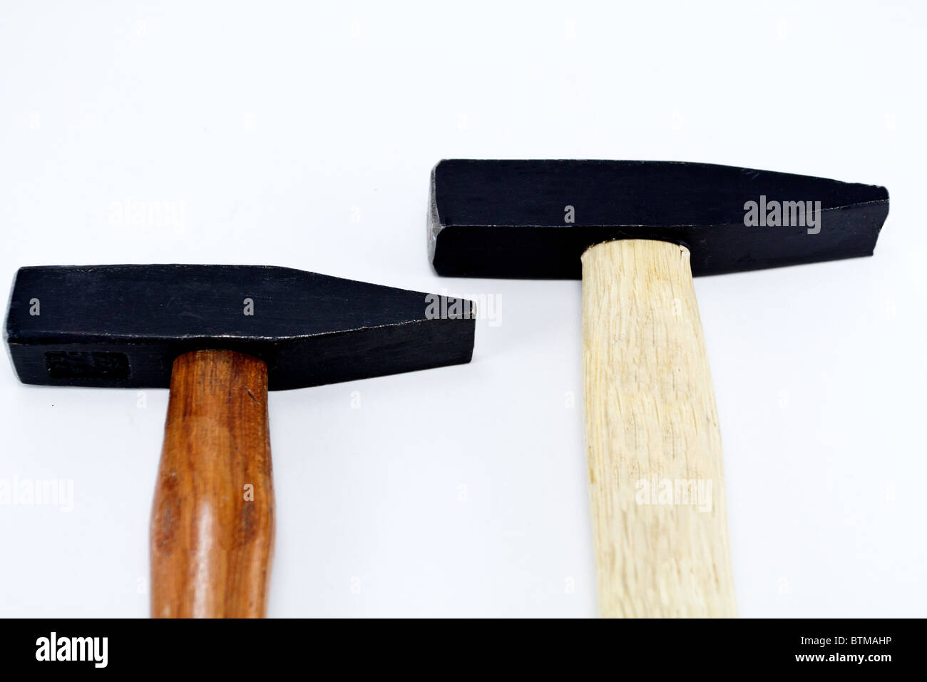 Hammer hitting metal hi-res stock photography and images - Alamy