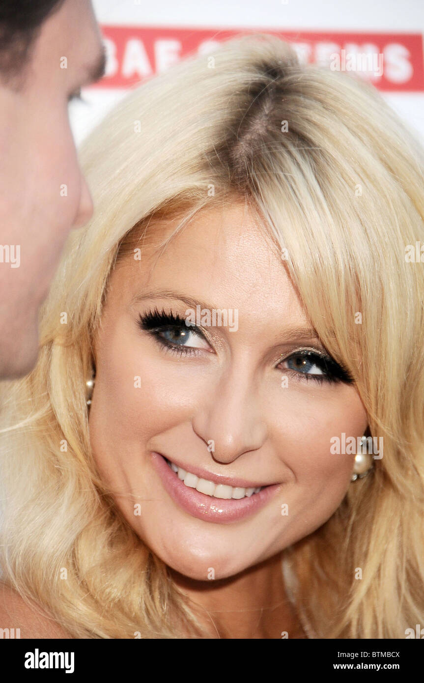 USO Hosts Fleet Week Event A Swingin' Salute To Our Troops Stock Photo ...