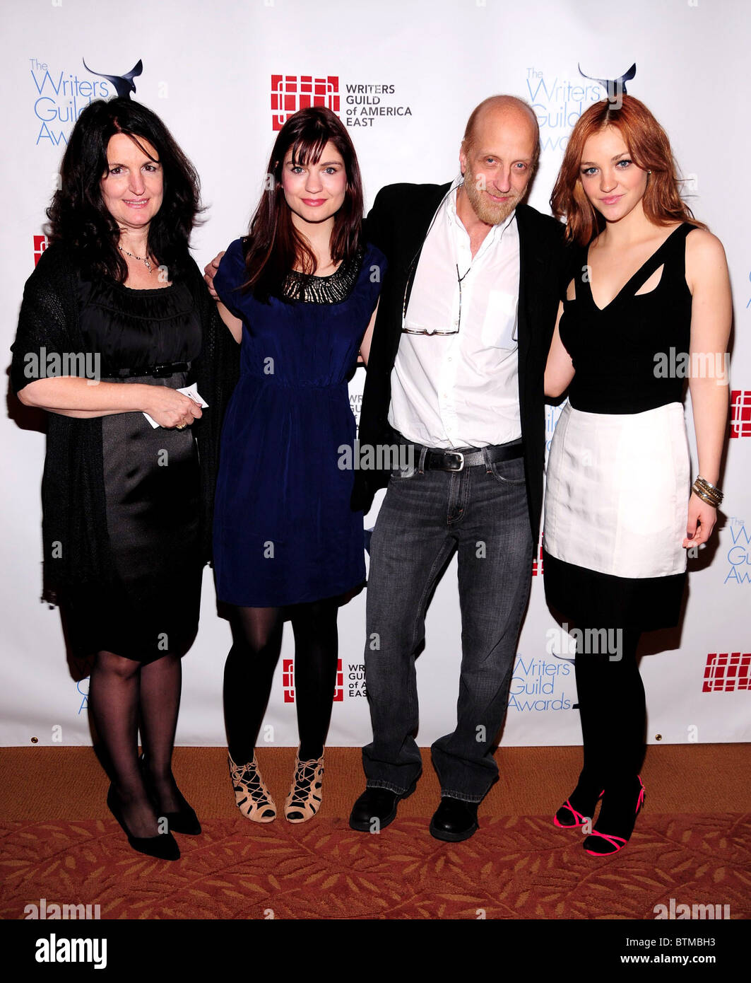 Abby Elliott Chris Elliott