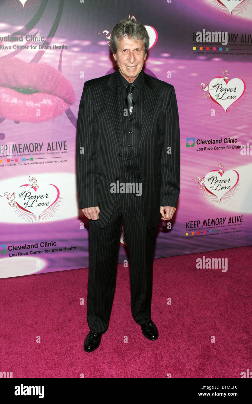 The 14th Annual Keep Memory Alive Gala to Benefit the Cleveland Clinic ...