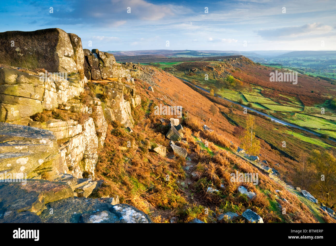 Baslow Edge from Curbar Edge, Peak District National Park, Derbyshire ...