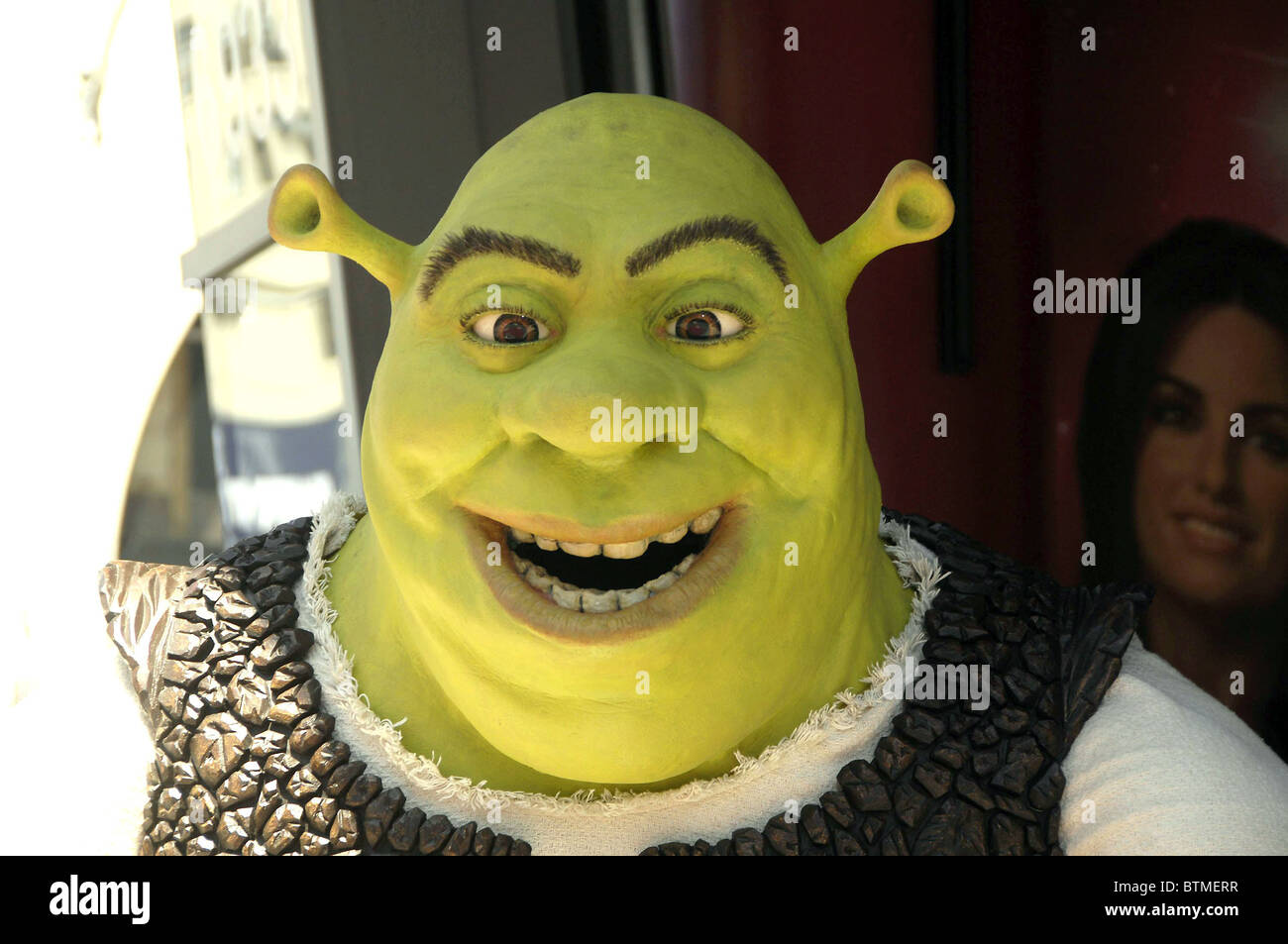 Shrek head hi-res stock photography and images - Alamy
