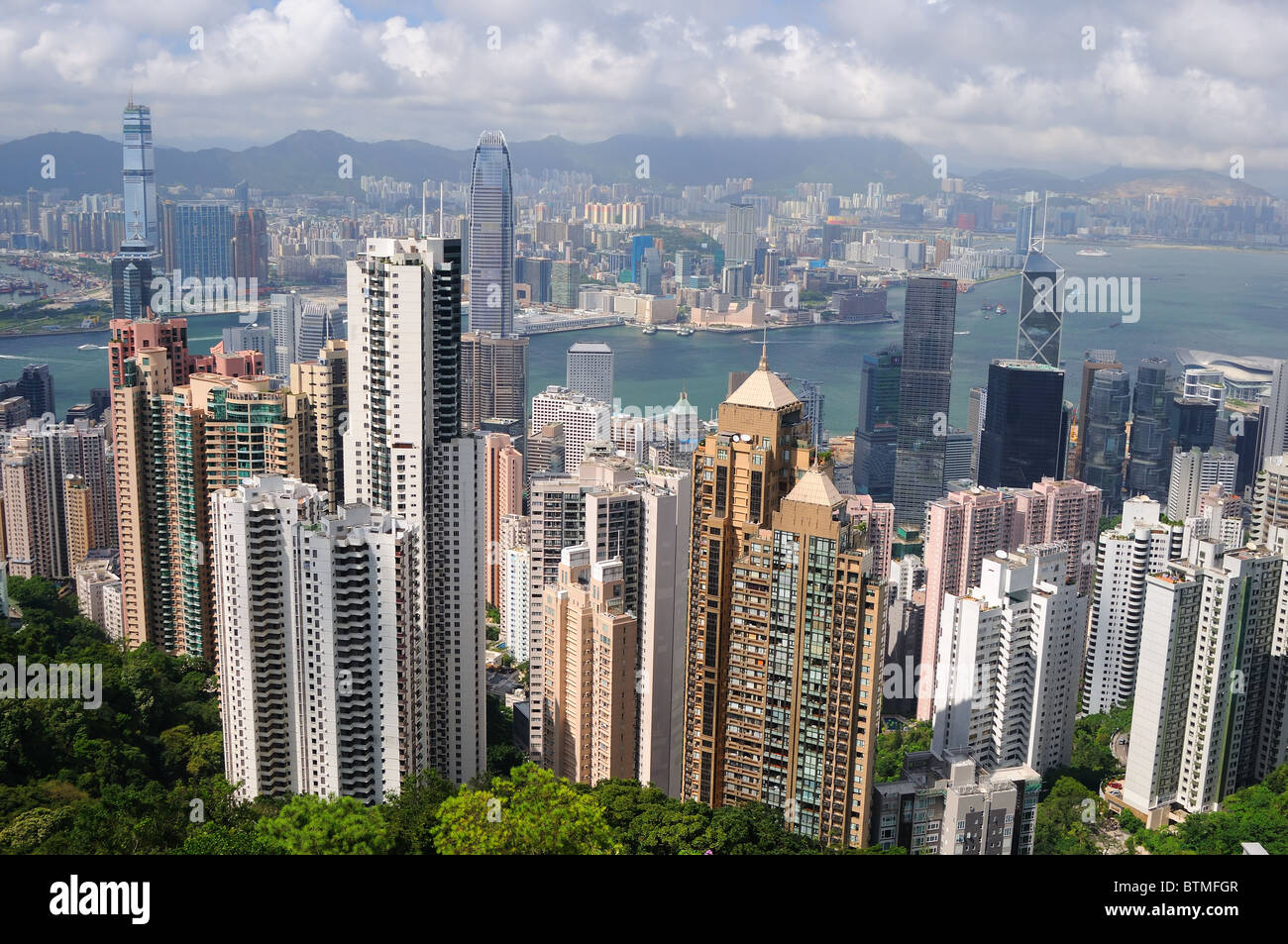 Beautiful hong kong harbor hi-res stock photography and images - Alamy