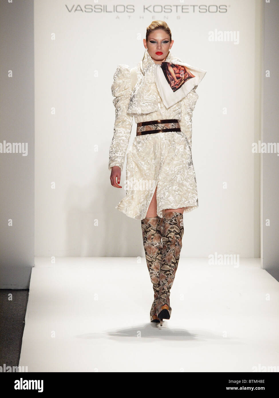 Model for vassilios kostetsos hi-res stock photography and images - Alamy