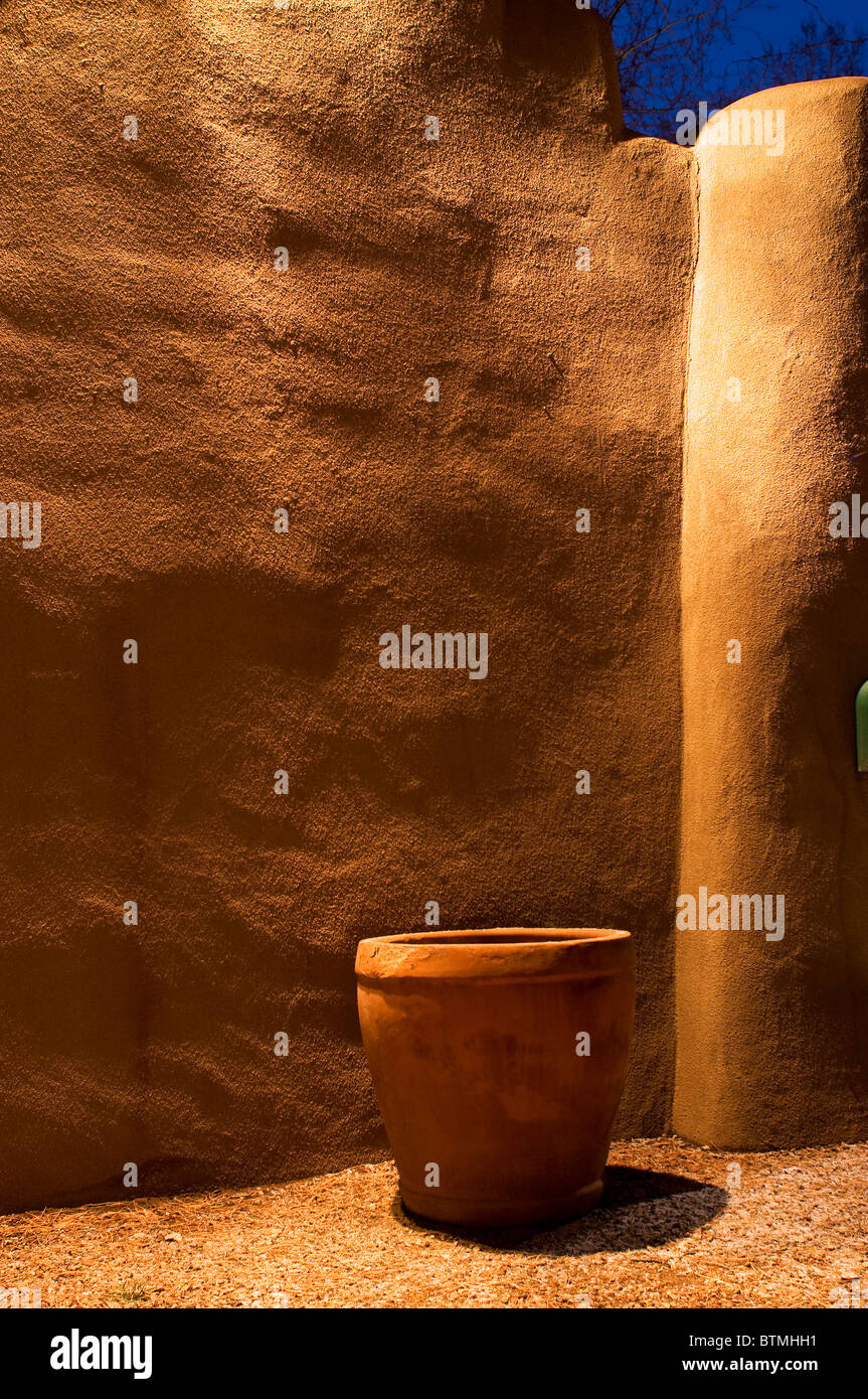 Adobe clay wall hi-res stock photography and images - Alamy