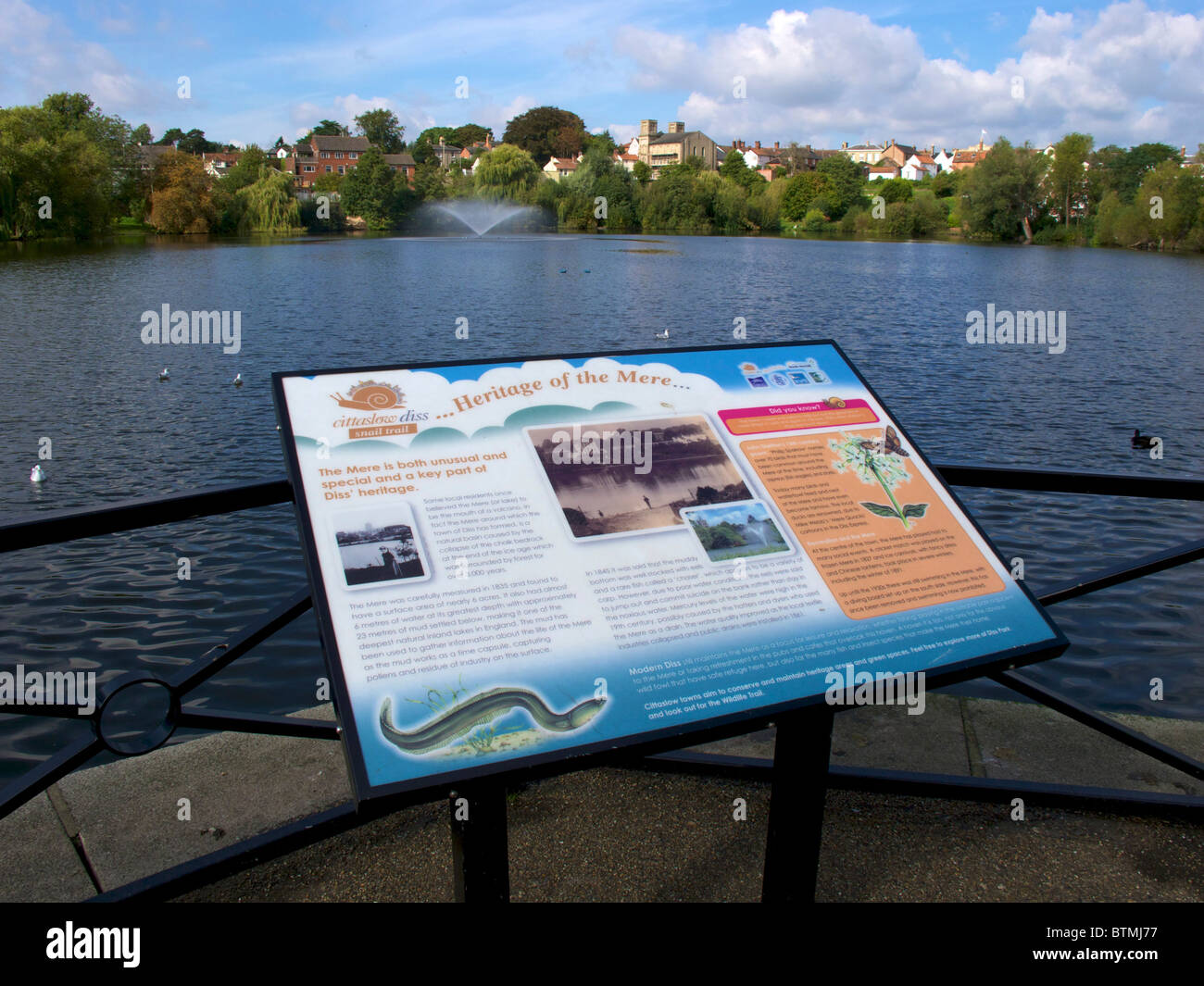 Diss Mere in Norfolk Stock Photo - Alamy