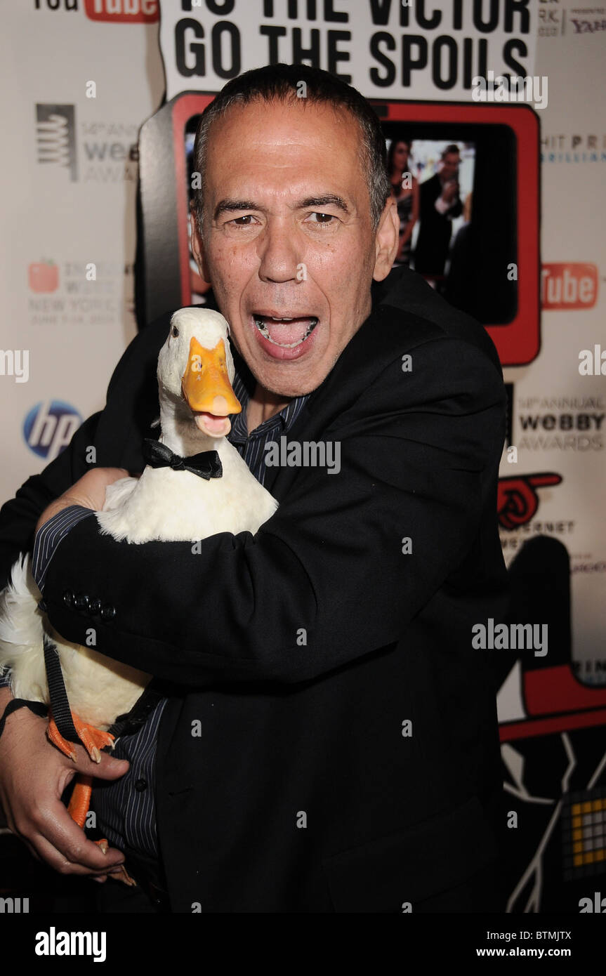 Gilbert gottfried aflac hi-res stock photography and images - Alamy