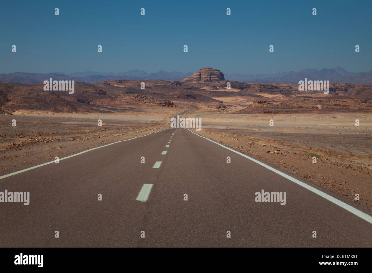 Arid plains egypt hi-res stock photography and images - Alamy