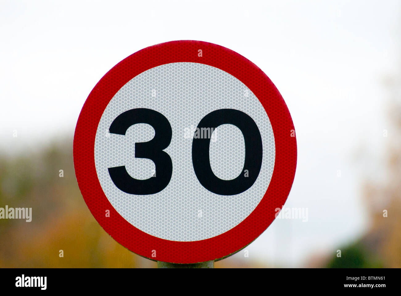 Road speed limit sign hi-res stock photography and images - Alamy