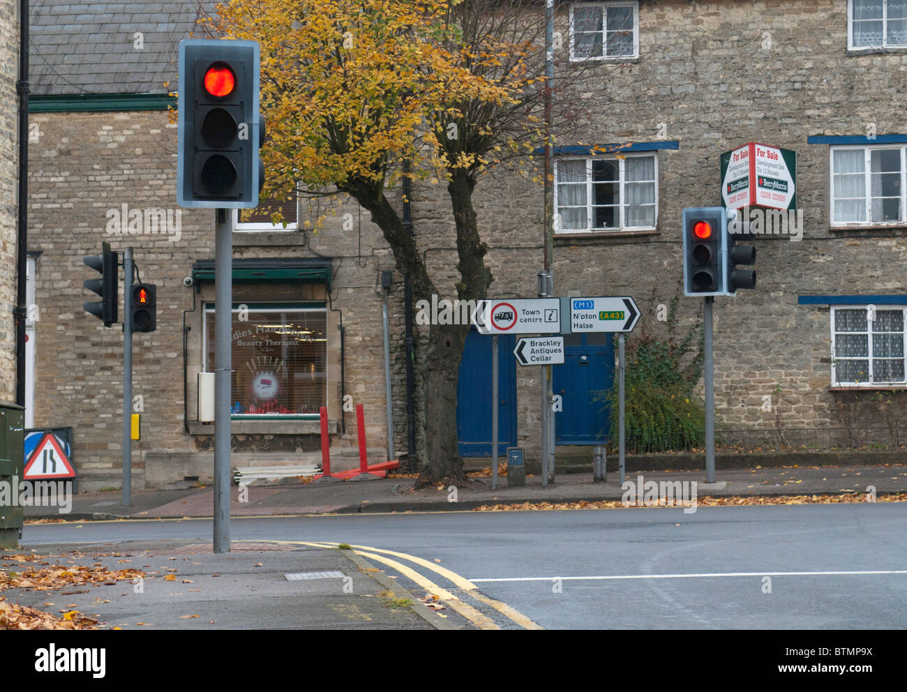 Red Traffic Light Stock Photo - Alamy