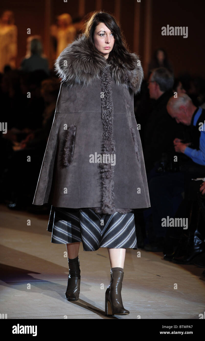 2010s fashion model hi-res stock photography and images - Alamy