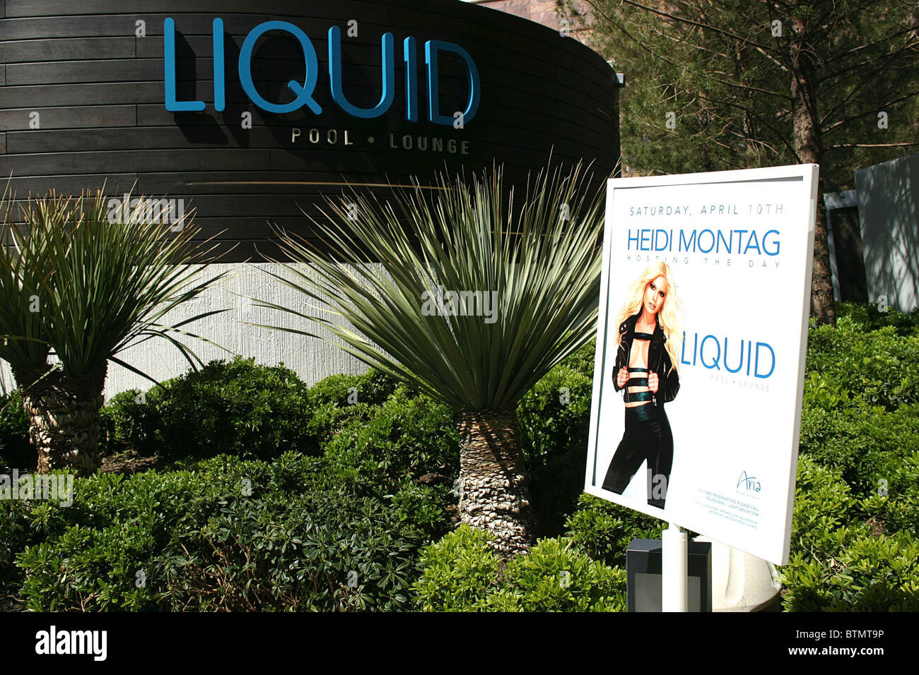 LIQUID Pool Lounge Grand Opening Celebration Stock Photo - Alamy