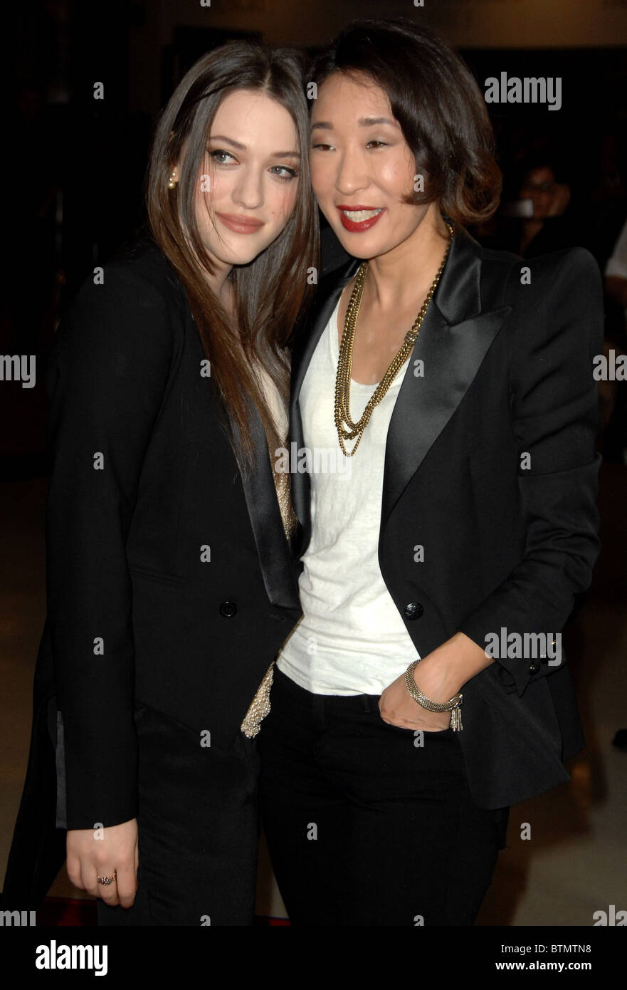 Kat dennings 2010 hi-res stock photography and images - Alamy