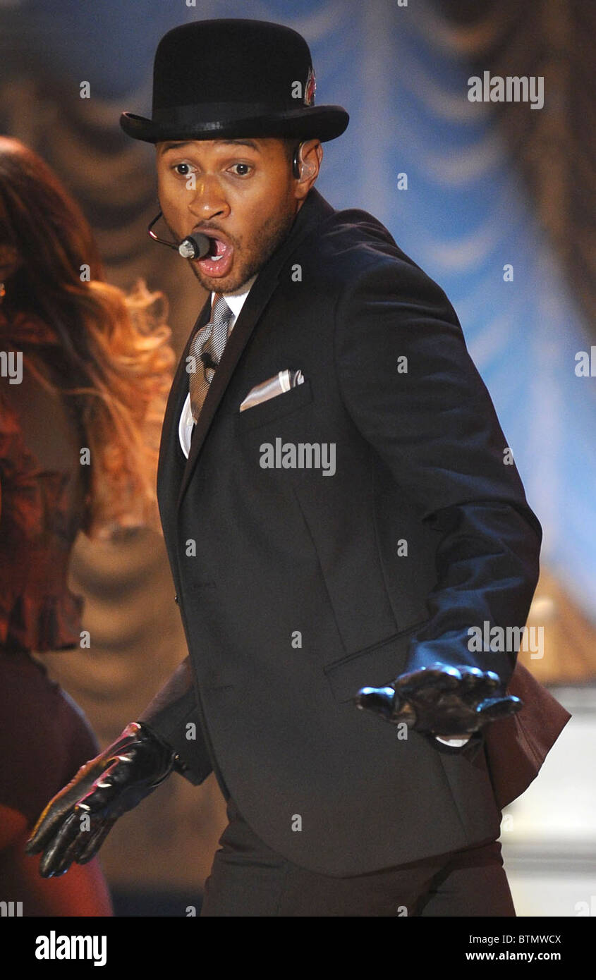 Good Morning America GMA Concert with USHER Stock Photo - Alamy