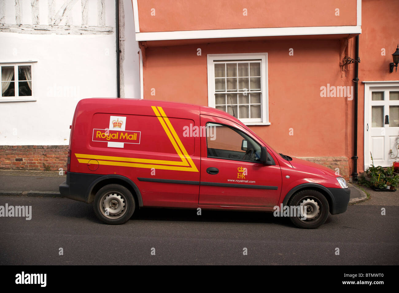 Royal mail delivery van hi-res stock photography and images - Alamy