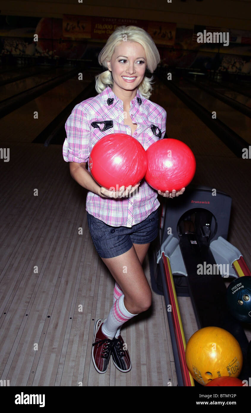 Bowling for cancer hi-res stock photography and images - Alamy