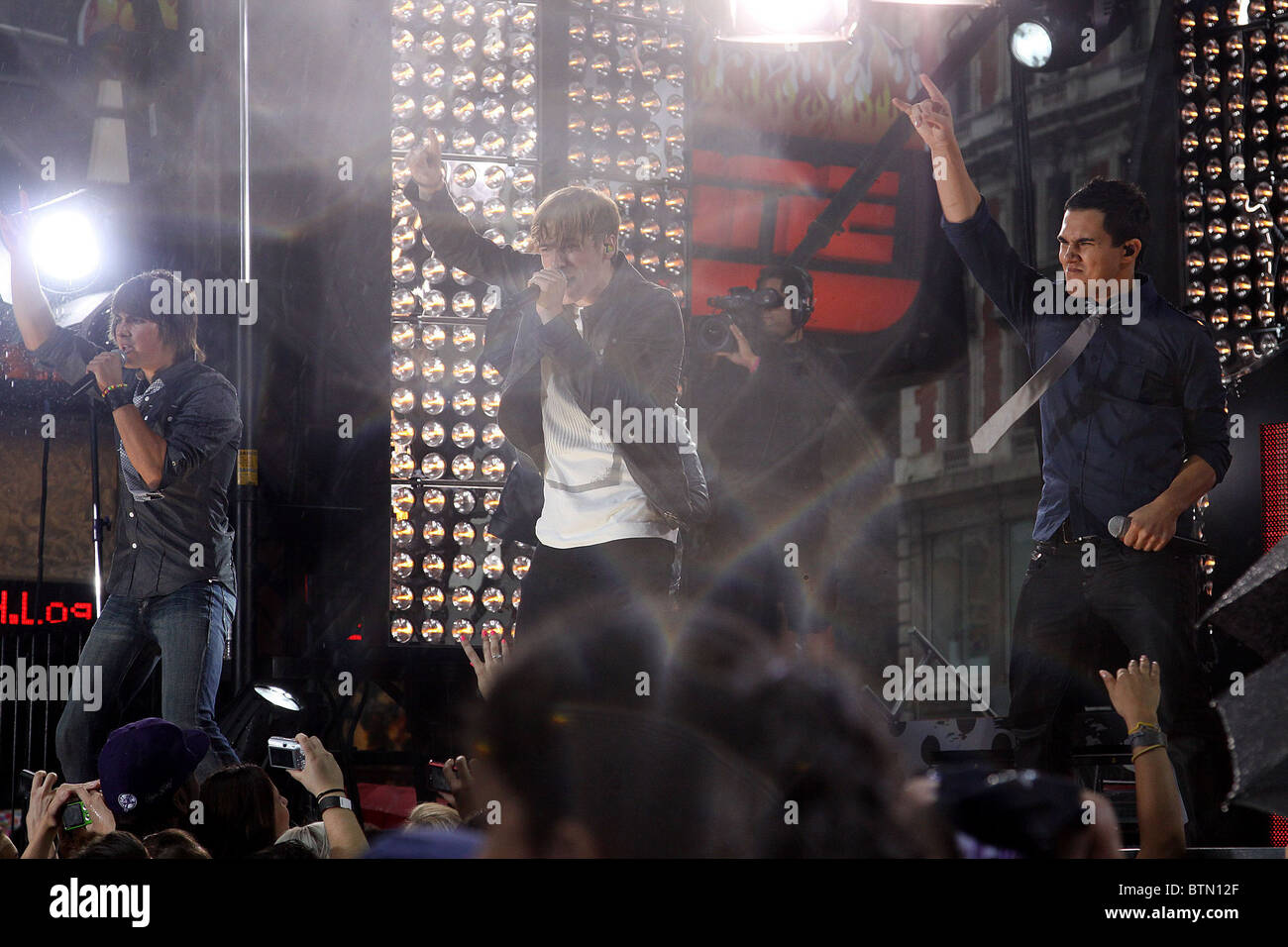 Nickelodeon's BIG TIME RUSH Concert in Times Square Stock Photo - Alamy