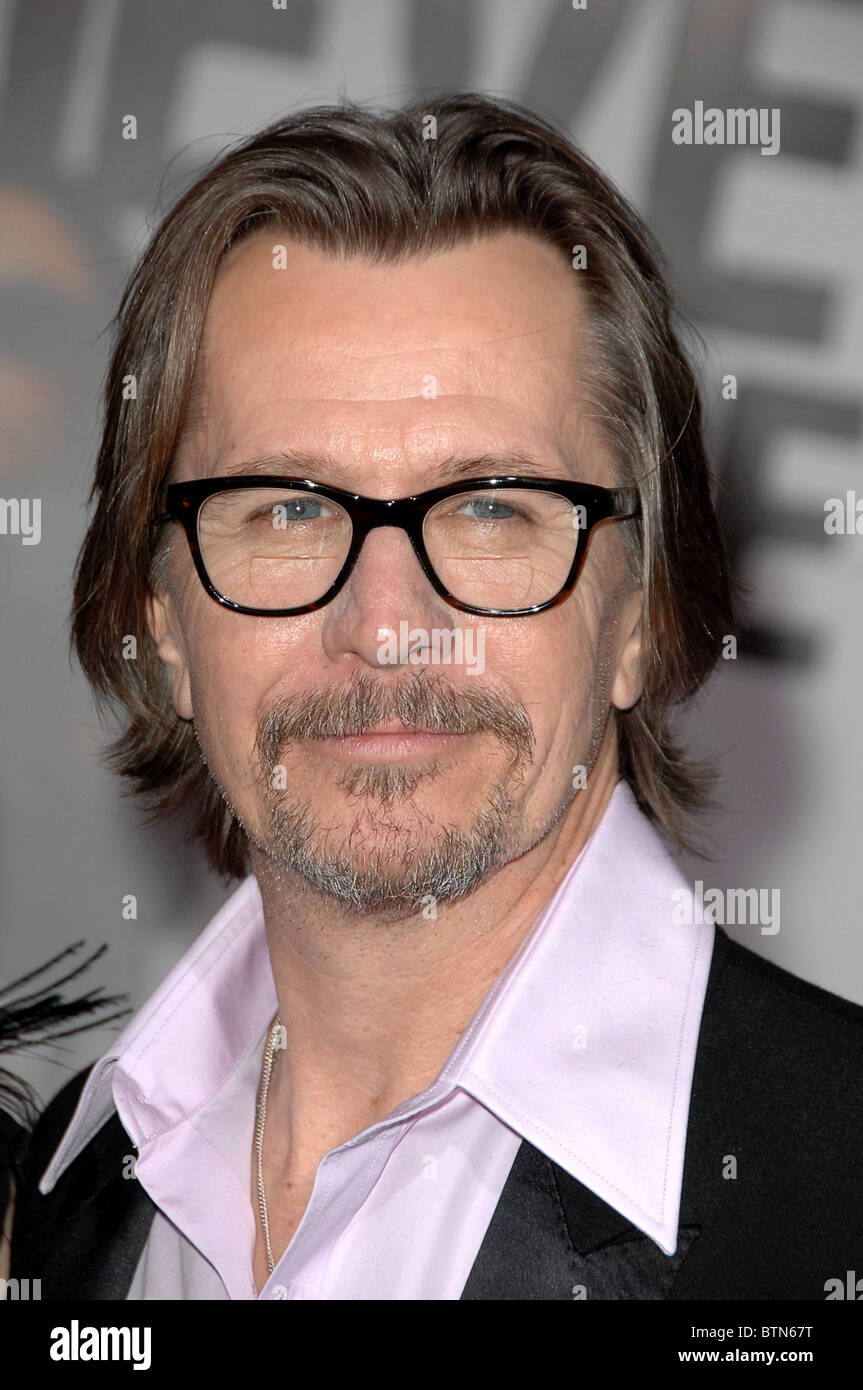 THE BOOK OF ELI Premiere Stock Photo - Alamy