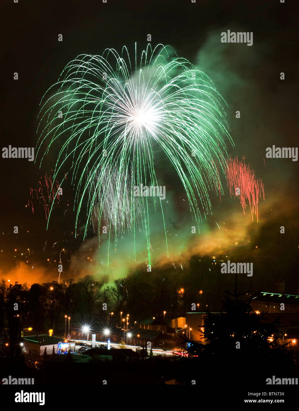 Bonfire night firework display over Perth in Scotland Stock Photo - Alamy