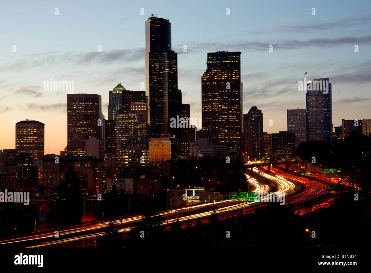 Seattle skyline dawn on hi-res stock photography and images - Alamy