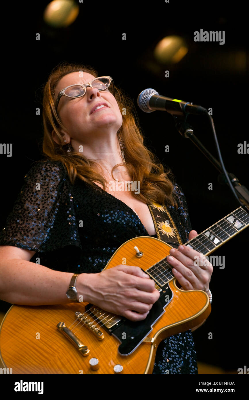 Saxophone player for SUSAN TEDESCHI performs at the 2009 MONTEREY JAZZ ...