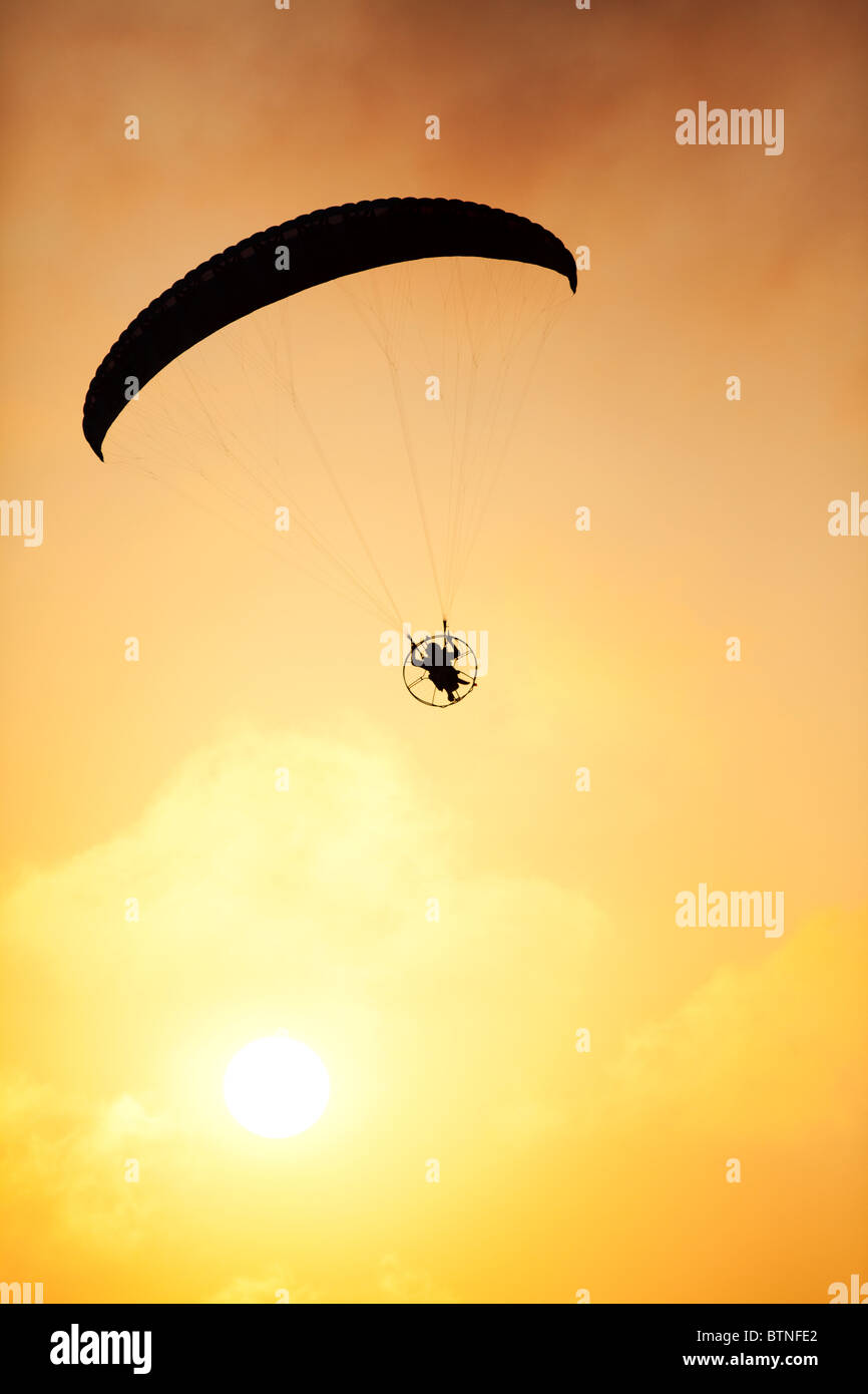 Glider silhouette in sky country hi-res stock photography and images ...