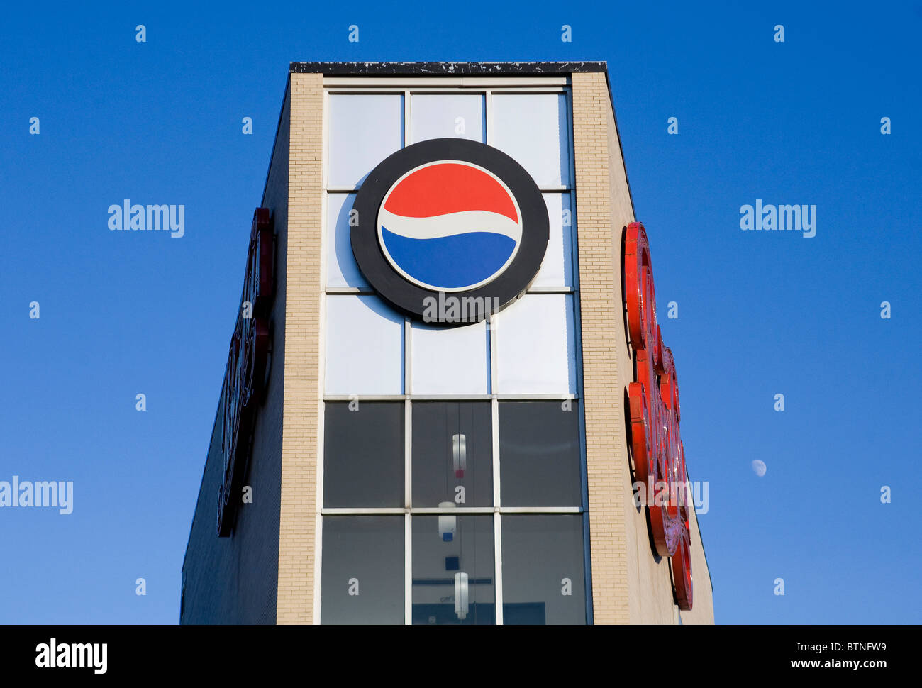 A Pepsi Cola bottling plant Stock Photo - Alamy