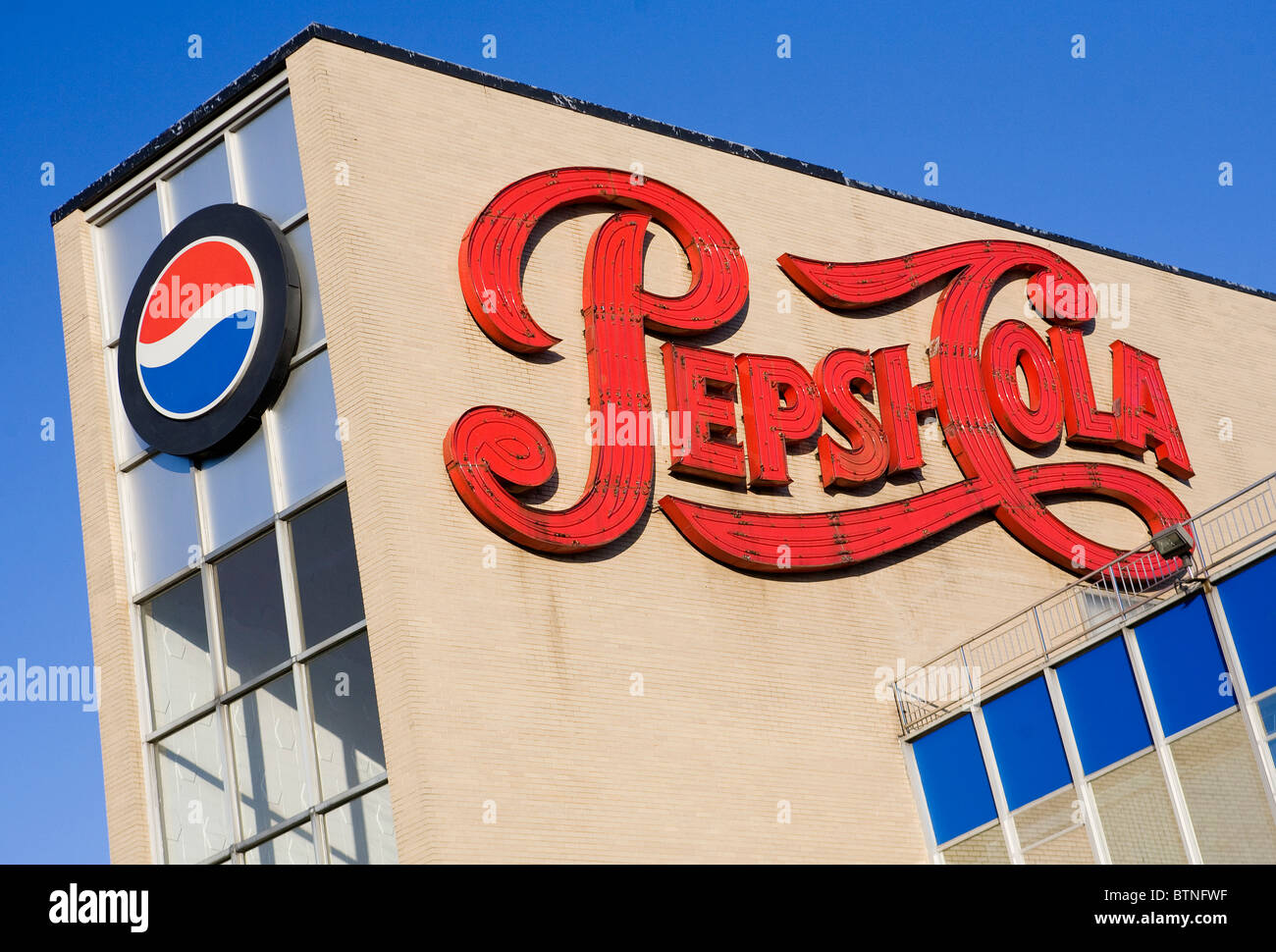 A Pepsi Cola bottling plant Stock Photo - Alamy