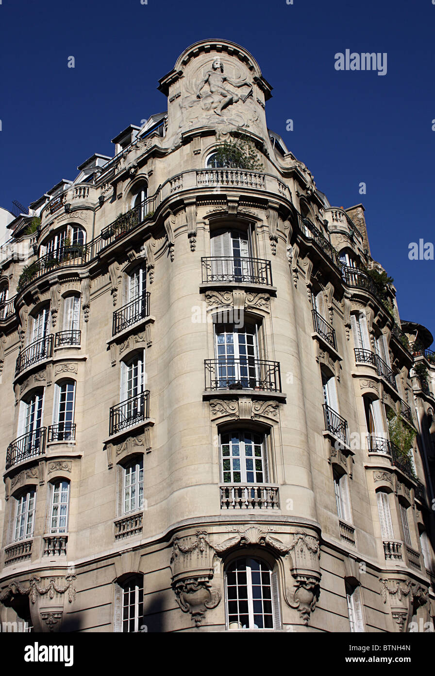 Boulevard raspail hi-res stock photography and images - Alamy