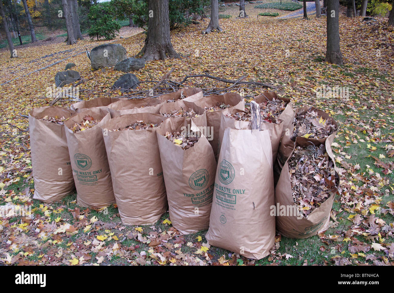 Paper mulch hi-res stock photography and images - Alamy